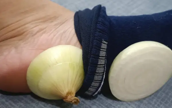 The Surprising Benefits of Placing an Onion in a Sock
